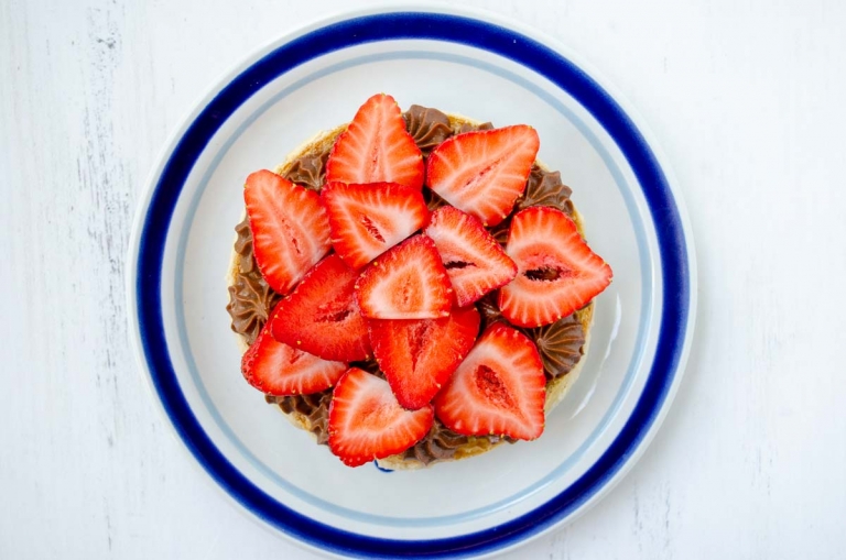Stuffed Conchas with Vegan Nutella and Strawberries « Dora's Table