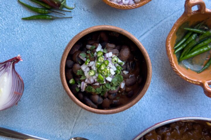 Ayocotes in Mole Purépecha « Dora's Table